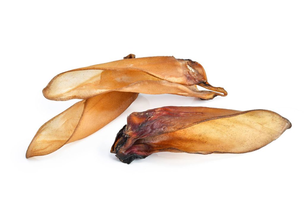 V.I.P. dried cattle ears 1kg - V.I.P dogwear